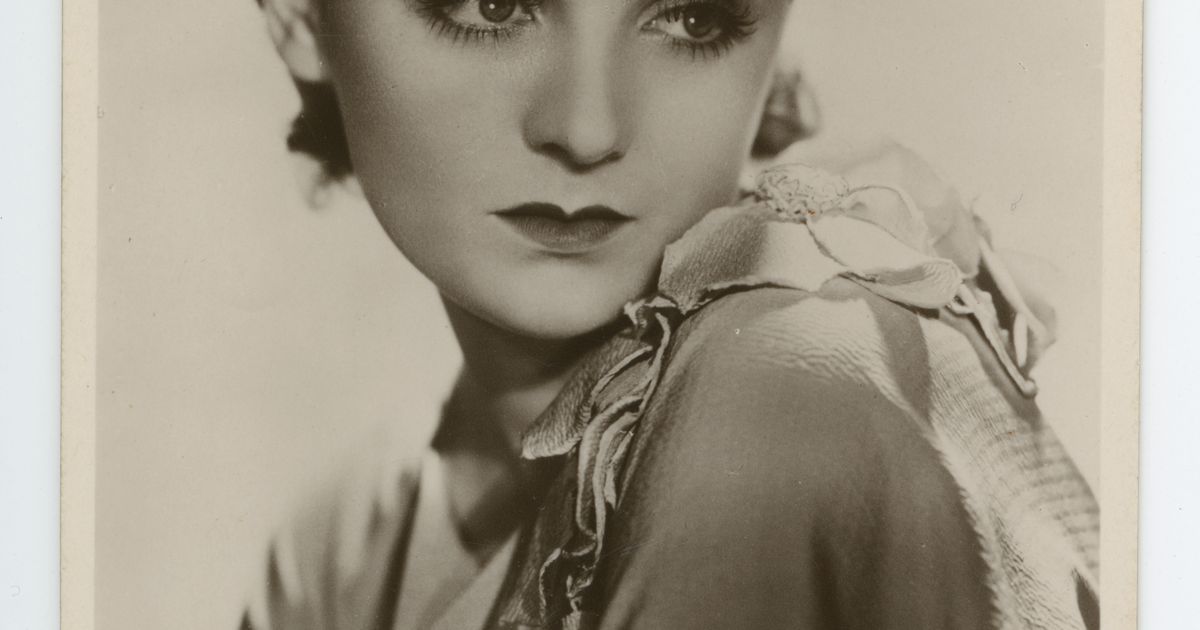 Cinema Memory and the Digital Archive : Picturegoer Postcard Club ...